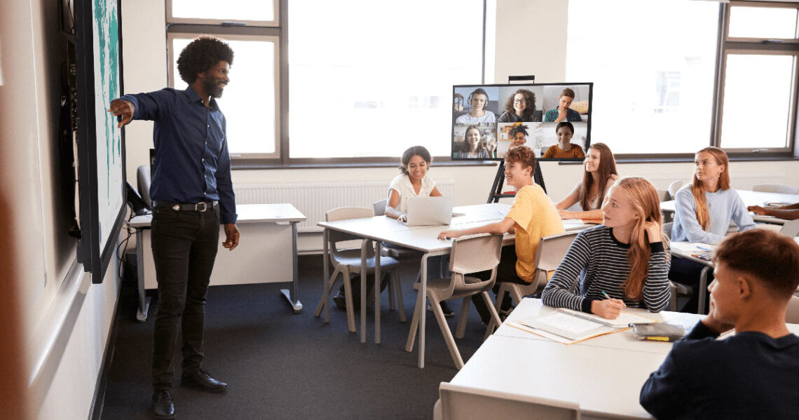 Connected Classrooms: Best Digital Tools for Hybrid Learning Environments - Education Being